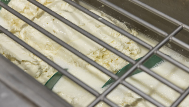 Royal A-ware koopt Spaanse fabriek Danone - Nieuws | Foodbusiness.nl